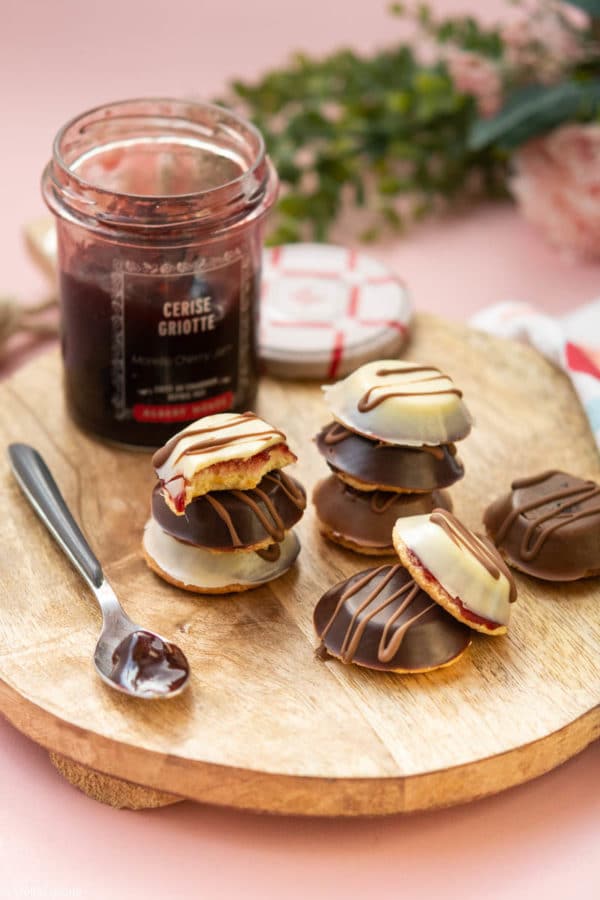 Recette d'Amaretti, biscuits italiens pour utiliser des blancs d'oeufs ...